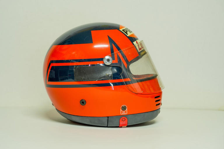 Helmet worn by Canadian F1 great Gilles Villeneuve sells for record US ...