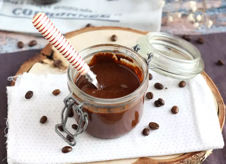 Finally a chocolate spread for coffee lovers with chocolate and hazelnuts!