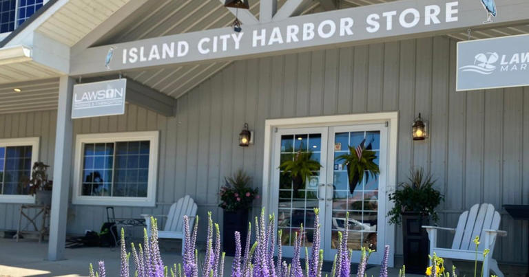 This quirky Iowa town feels like a hidden world