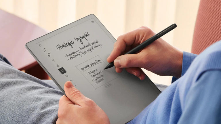 Remarkable Paper Pure vs. Kindle Scribe: How do the tablets stack up?