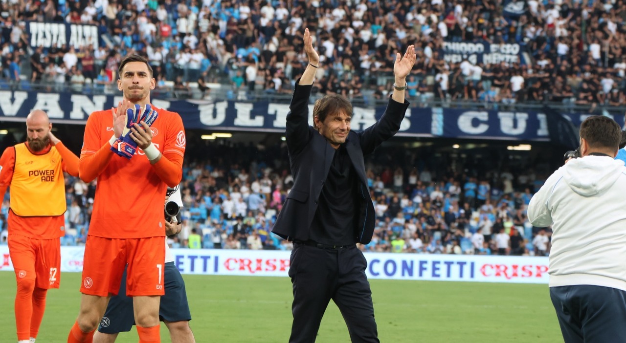 Napoli, Conte annuncia l'addio: «Ho avvisato De Laurentiis un mese fa ...