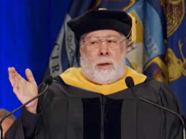 Steve Wozniak commencement address: "You all have AI… actual intelligence"