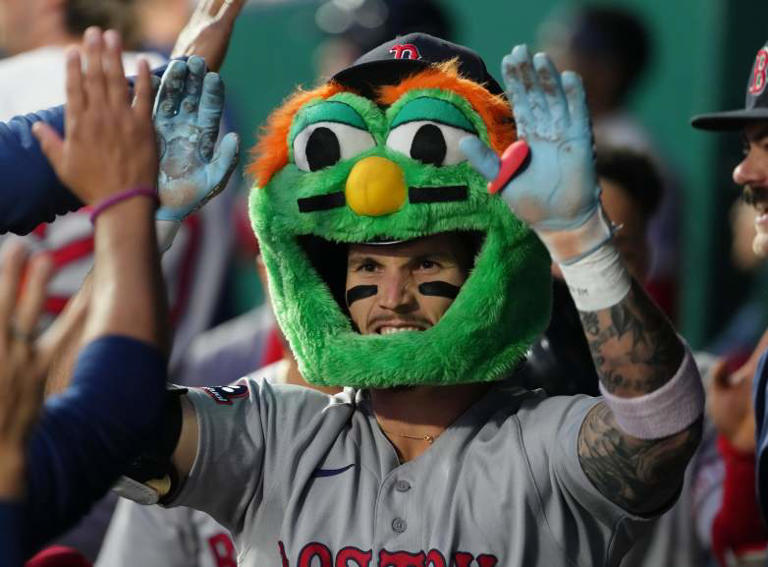 Red Sox OF Jarren Duran moves up team record books against Guardians