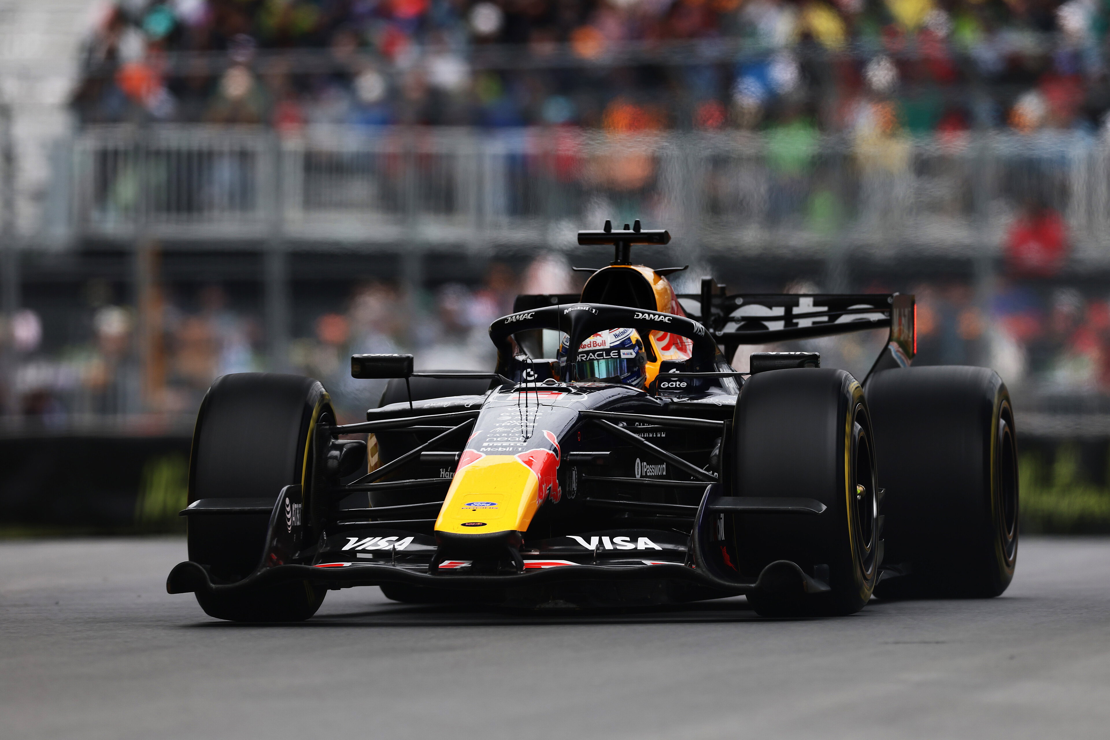 Verstappen geniet eindelijk weer in Red Bull: "Dit is superpositief!"