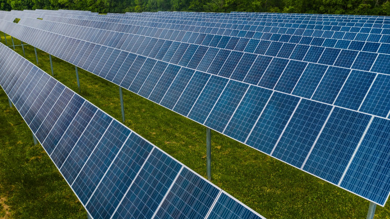 Engineers just built a solar panel that keeps generating power after ...