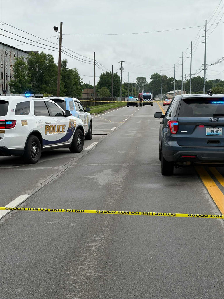 Police investigating after two women killed in Shively crash