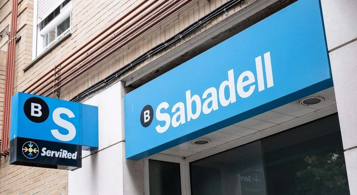 Solo quedan dos sesiones que dan acceso al superdividendo de Sabadell
