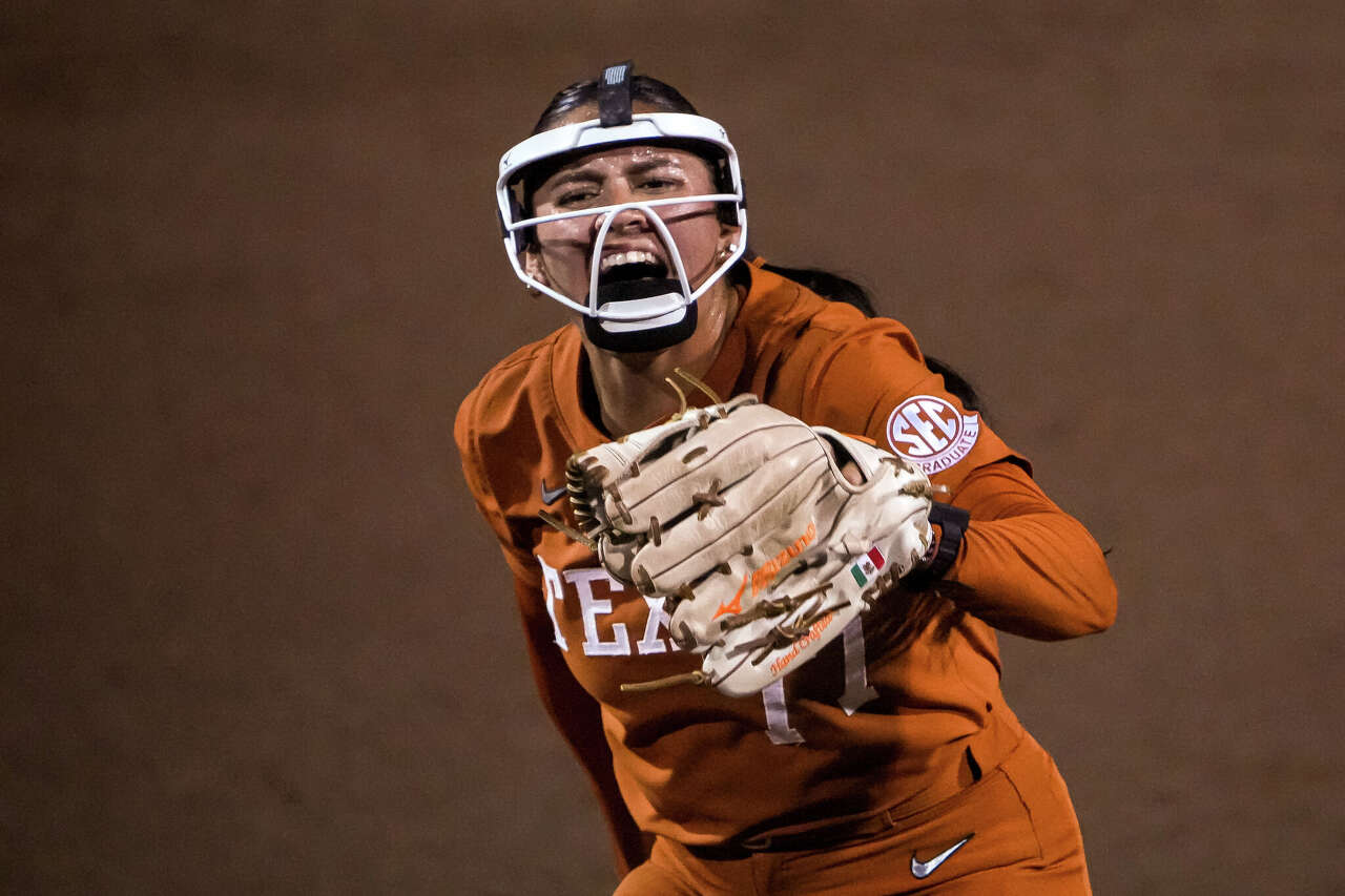 Citlaly Gutierrez: Meet Texas softball hero from WCWS win against Tennessee