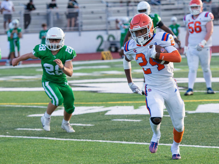 SW FL spring football Friday: Verot tops South; Cape beats Fort Myers