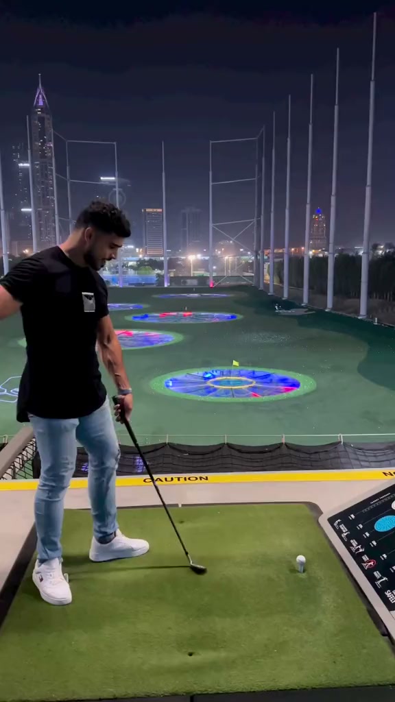 A night of golf and city views at Topgolf Dubai