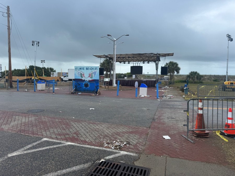 19 people hurt, three hospitalized in Atlantic Beach stampede