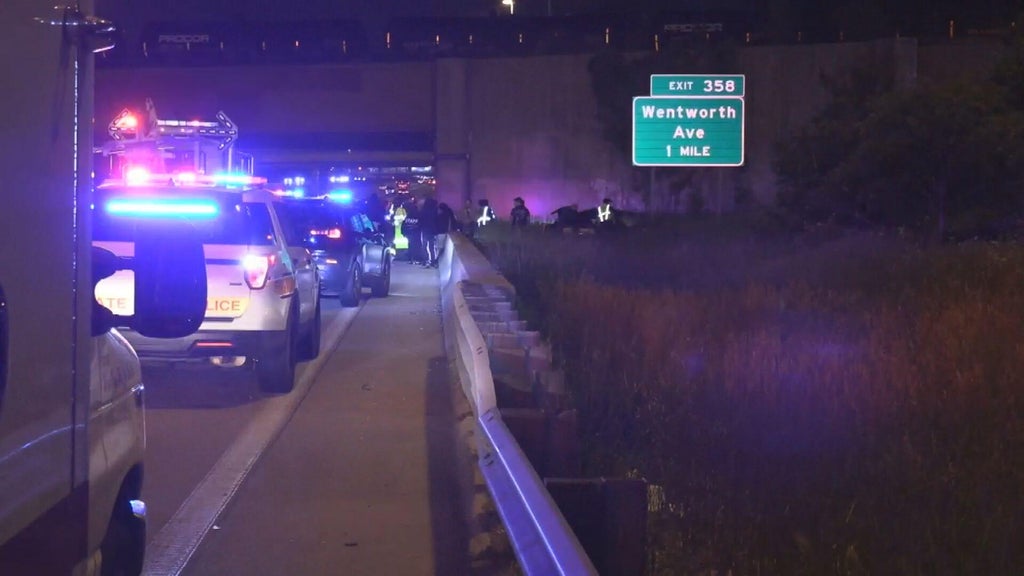 Man killed, 3 others injured in crash on Dan Ryan Expressway