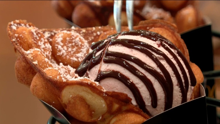 Waffle Bar partners with Hy-Vee to expand product line into grocery stores