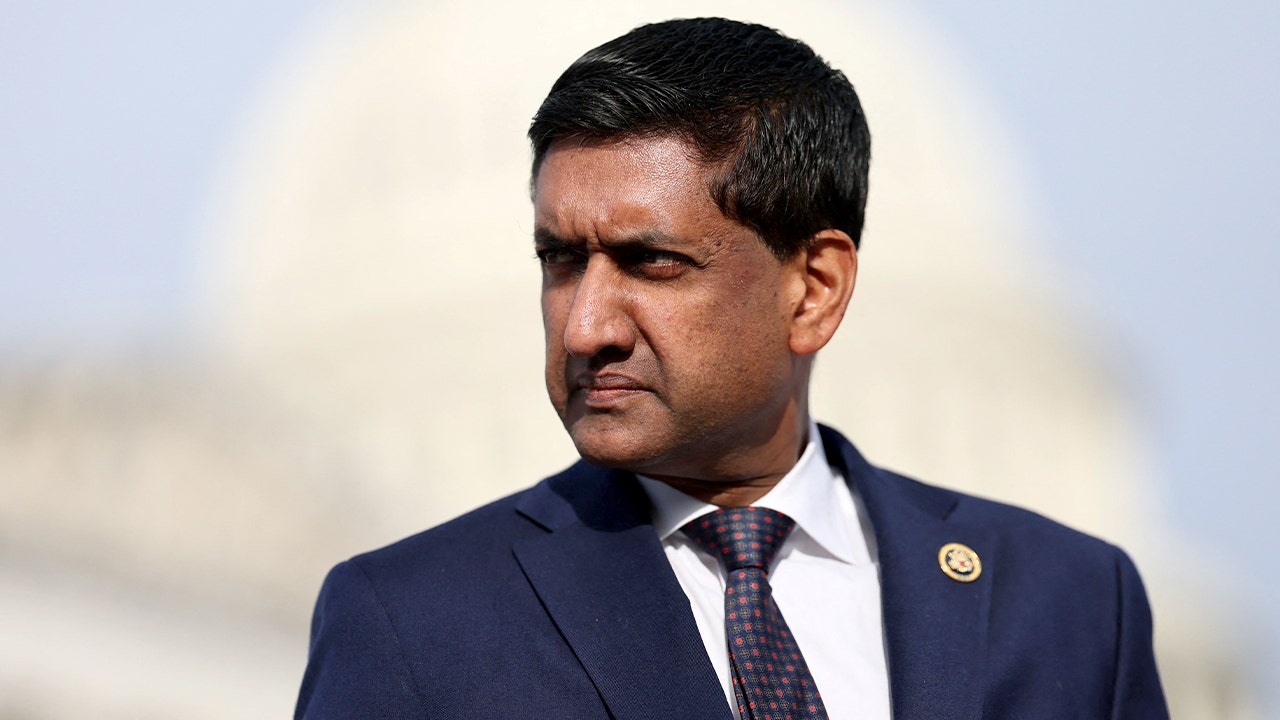 Khanna torches Democrats for running 'status quo' candidates, admits ...