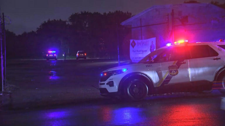 Man fatally shot at car meetup in North Philadelphia after apparent ...