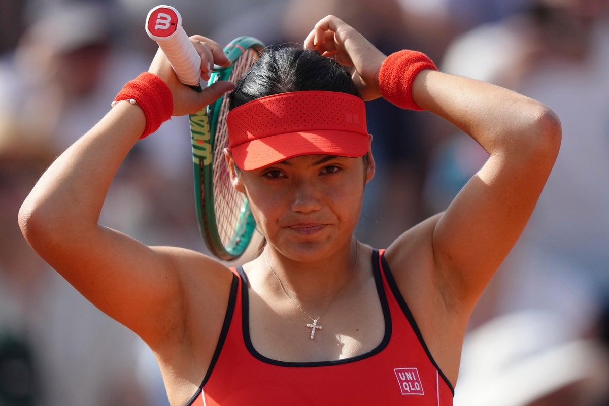 Emma Raducanu beaten in French Open first round after first-set horror show