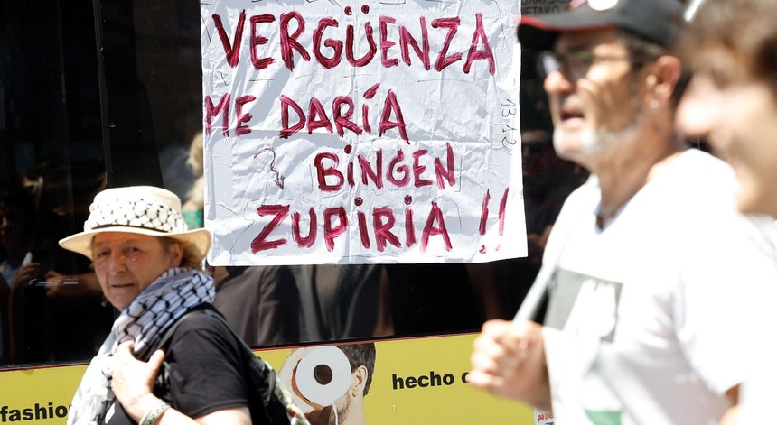 Manifestantes contestam ação policial contra ativistas e governo basco ...