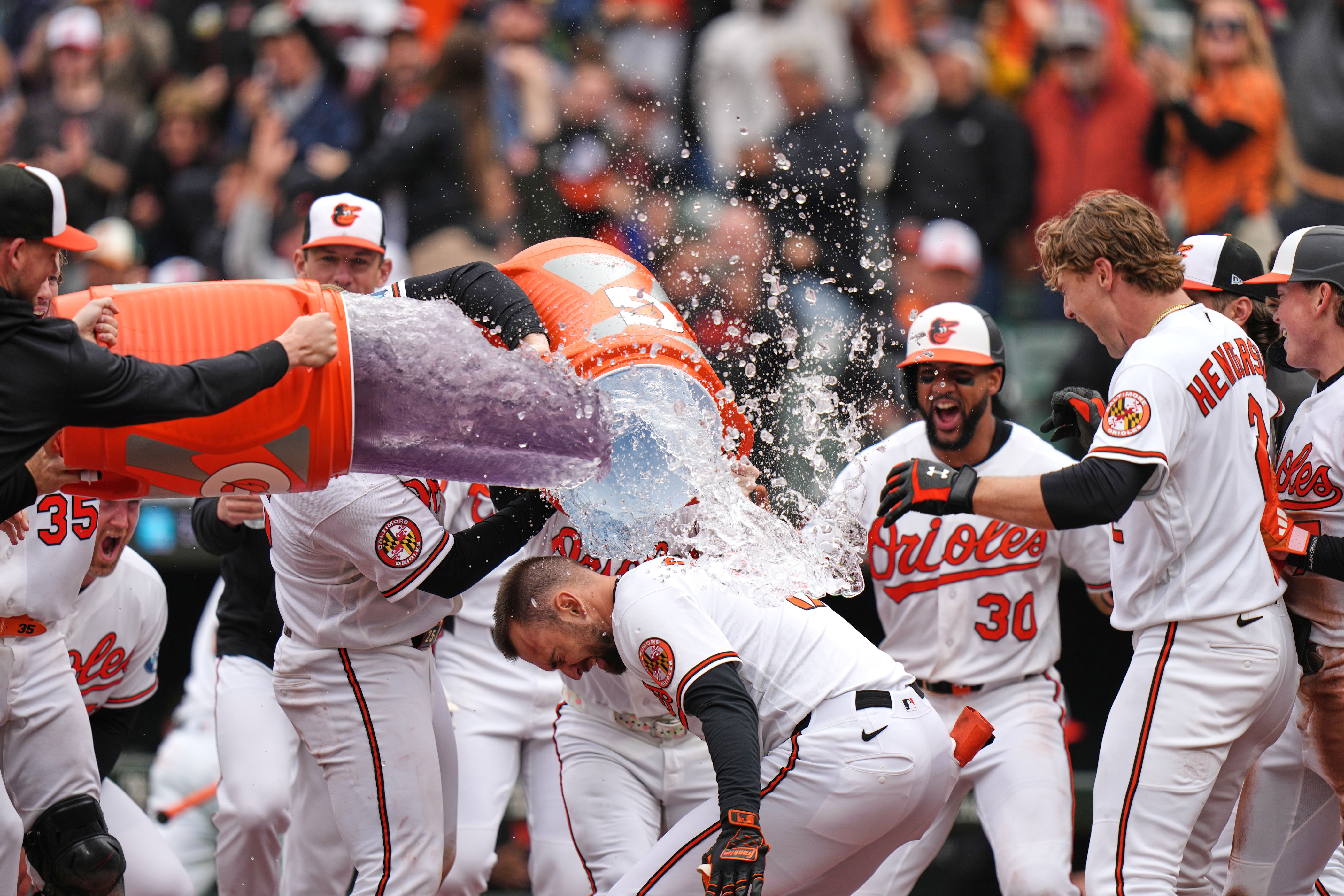 Cowser's 3-run homer with 2 outs in 9th gives Orioles 5-3 win, deals ...