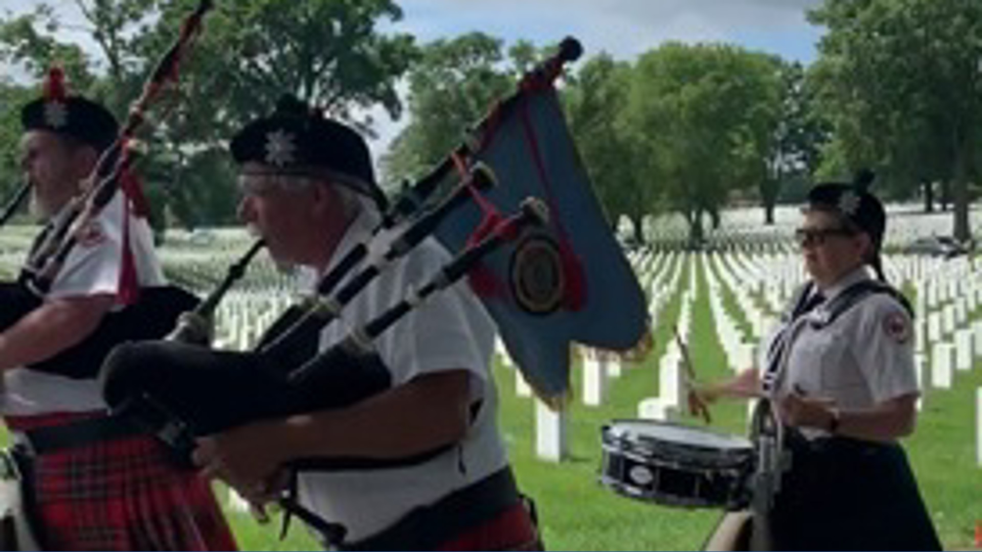 Boy Scouts place 200K flags at Jefferson Barracks for Memorial Day