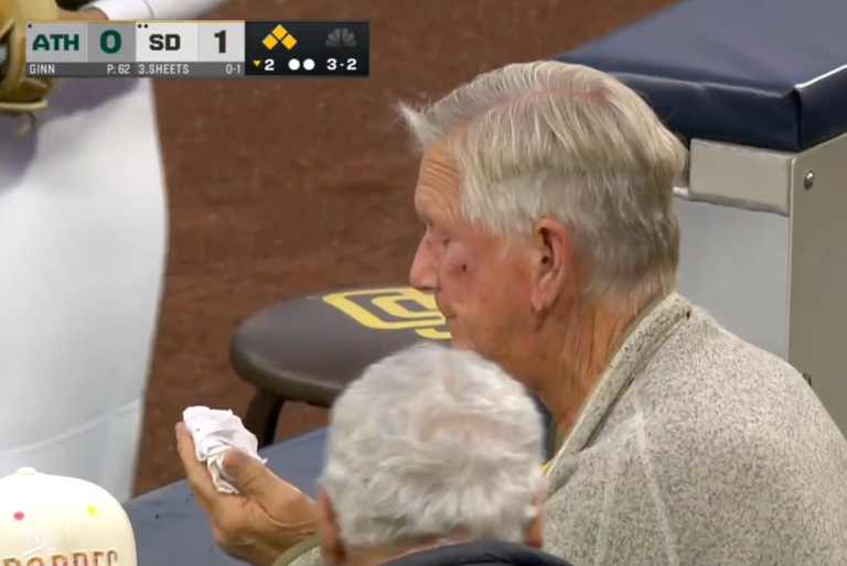 Jeff McNeil accidentally bloodies elderly fan with cleat while diving ...