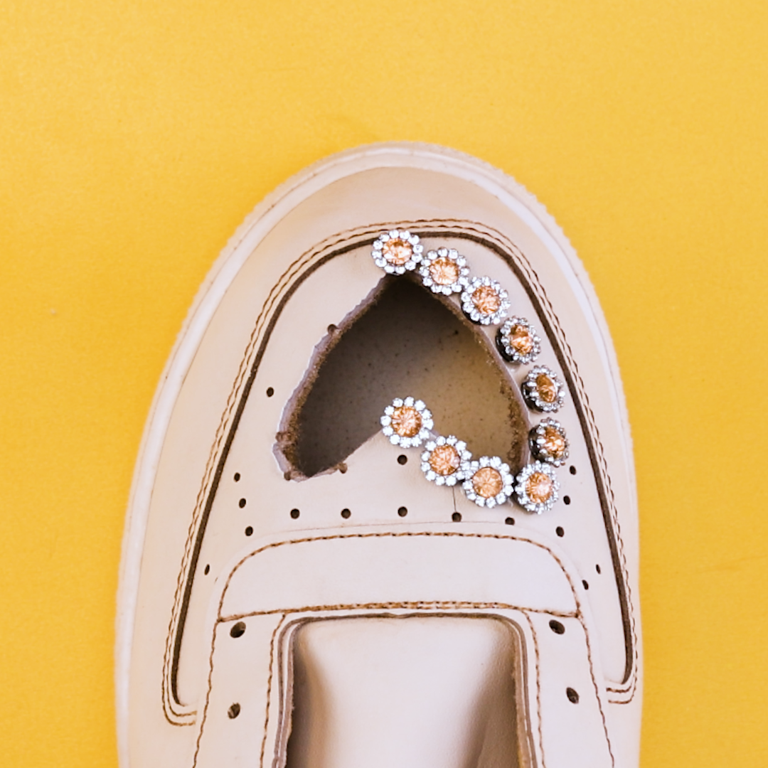 Splash of espresso magic to revamp shoes☕