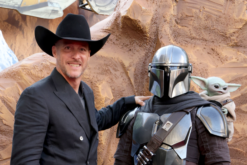 Mandalorian: Pedro Pascal Double Brendan Wayne Is John Wayne Grandson