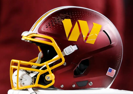 25 NFL teams with the worst helmet designs