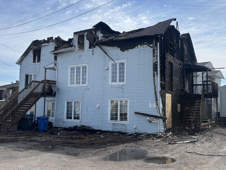 Un incendie a ravagé un immeuble de logements à Jonquière