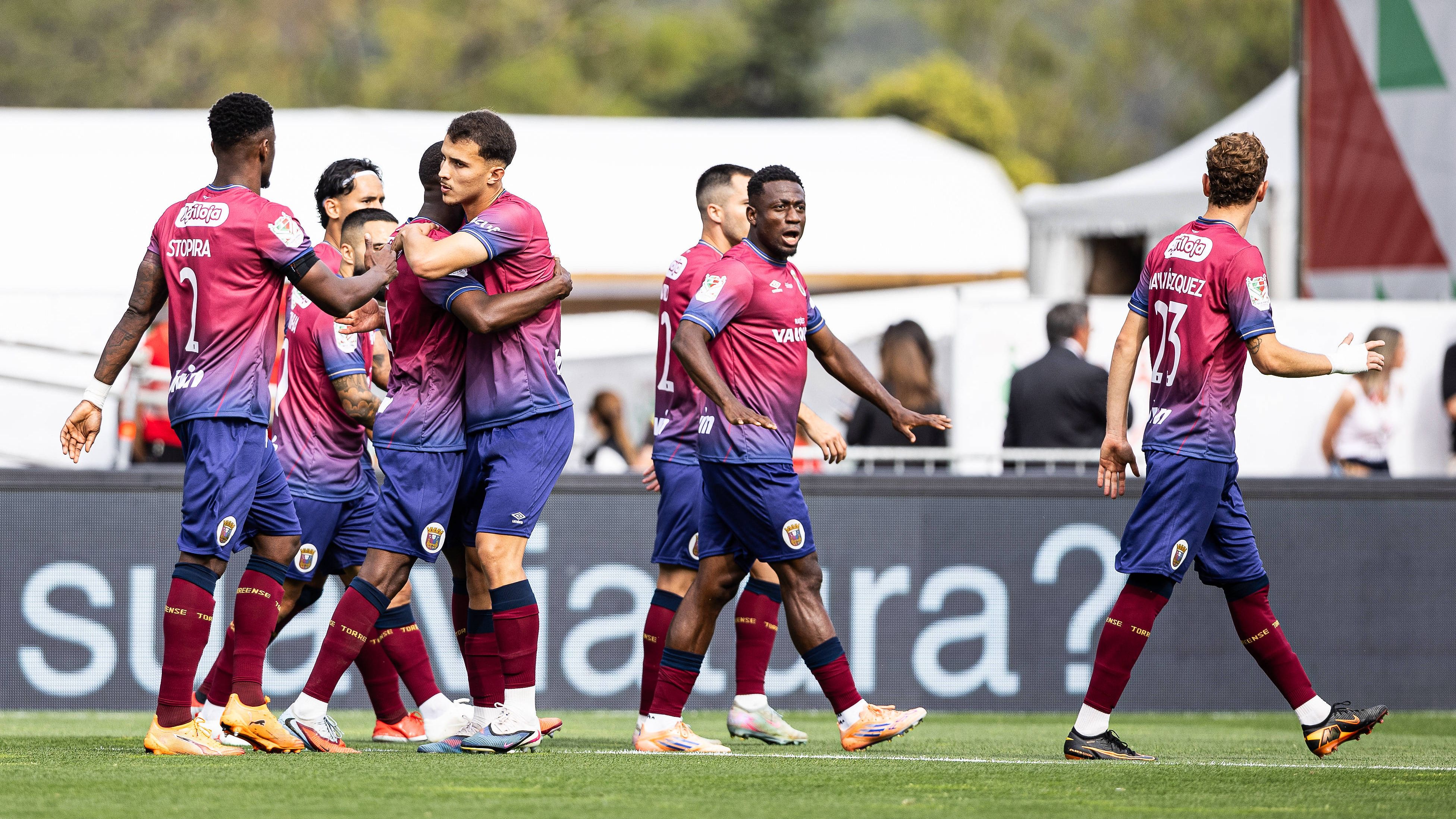 Spectaculaire stunt in Portugal: tweededivisionist wint bekerfinale van ...
