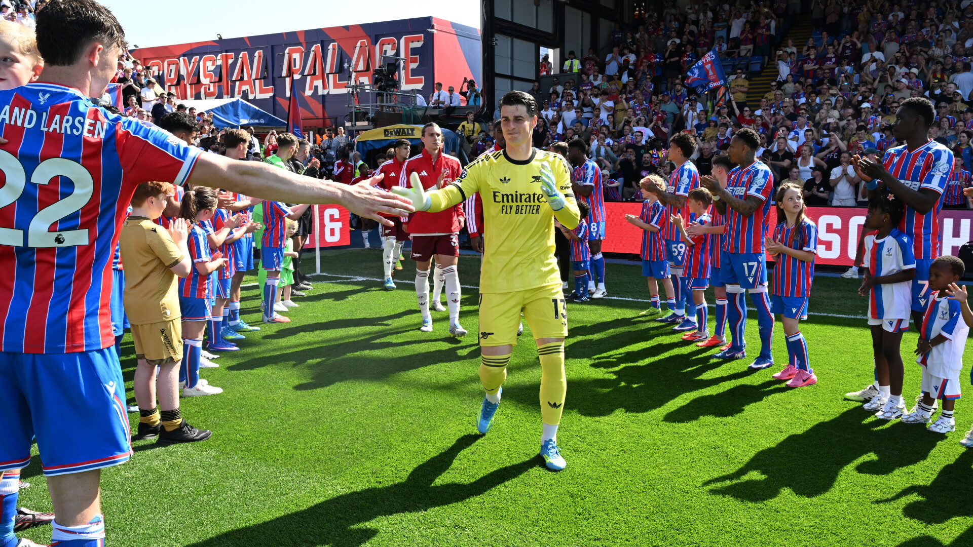Crystal Palace 1-2 Arsenal: Gunners survive late scare to end title ...