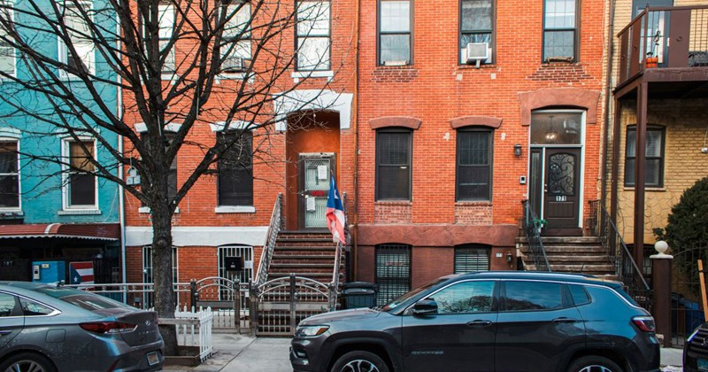 New Yorker blocks neighbor's car in by parking in front of their shared ...
