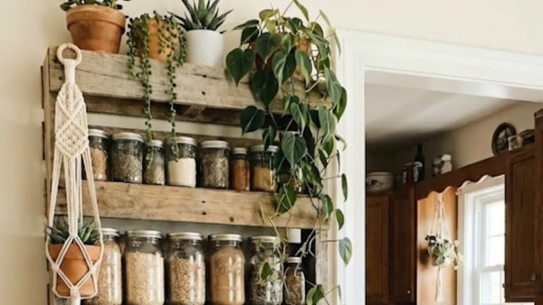 How to build a kitchen storage shelf from scrap wood pallets