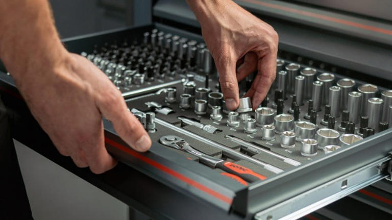 5 hand tool brands with better warranties than Craftsman