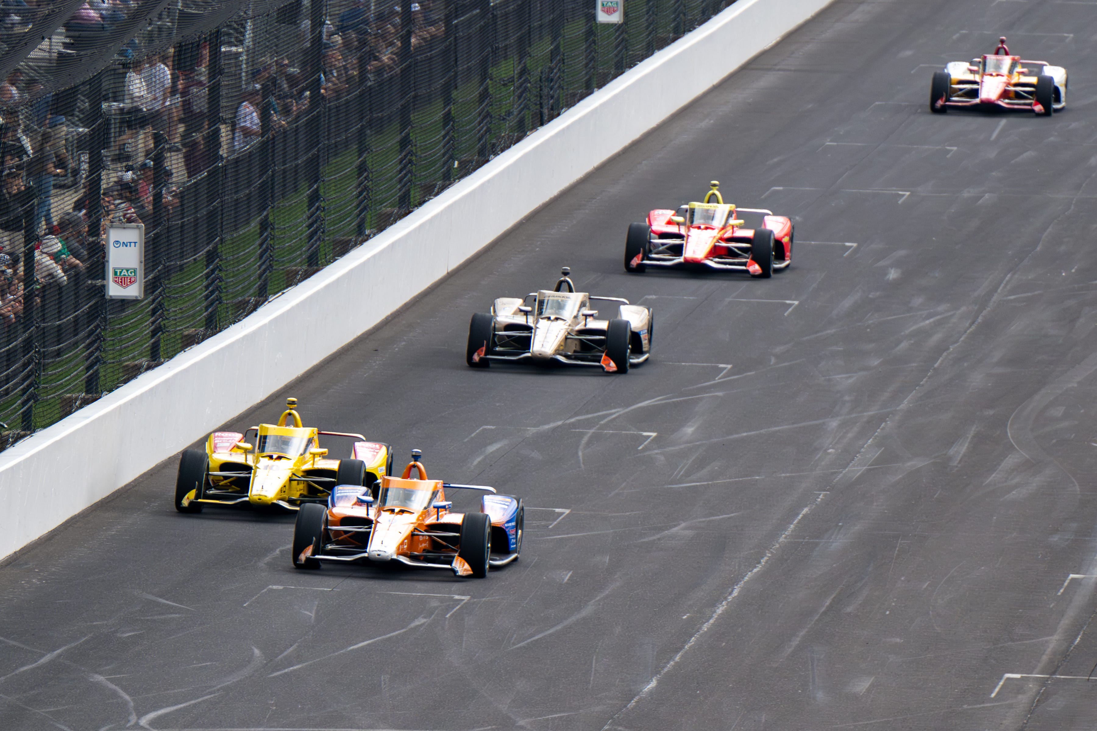 Indy 500 leaderboard live updates today: David Malukas leads after 115 ...