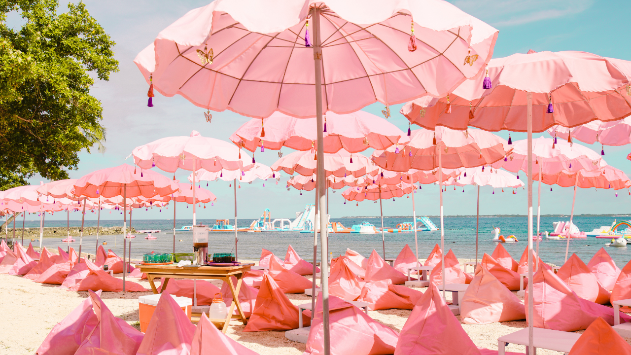 8 pink-coloured attractions around the world every traveller should ...