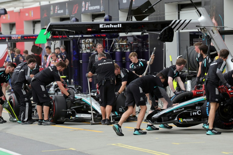 Wolff plays down Mercedes rivalry as 'good learning'