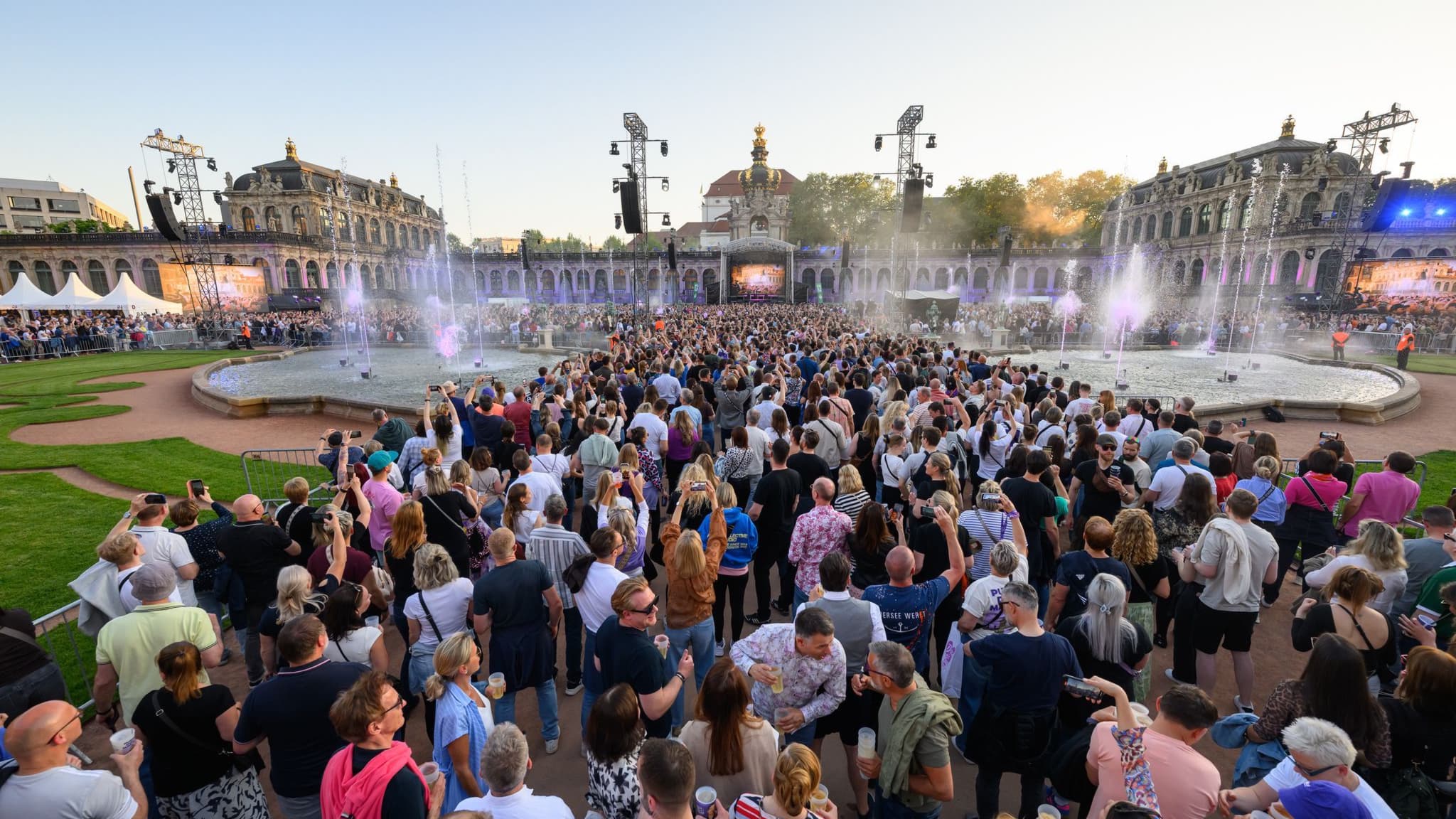 Purple Disco Machine: Star-DJ aus Dresden begeistert tausende Fans im ...