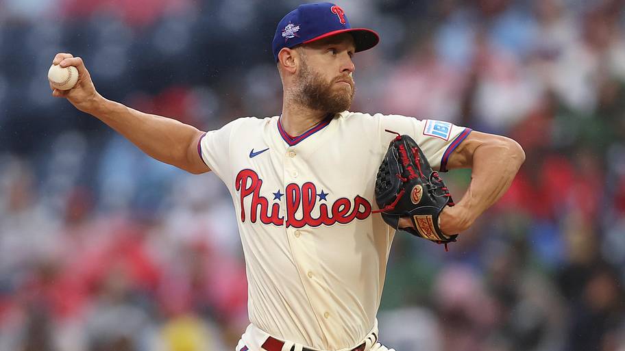 Phillies star inserts self into NL Cy Young Award race