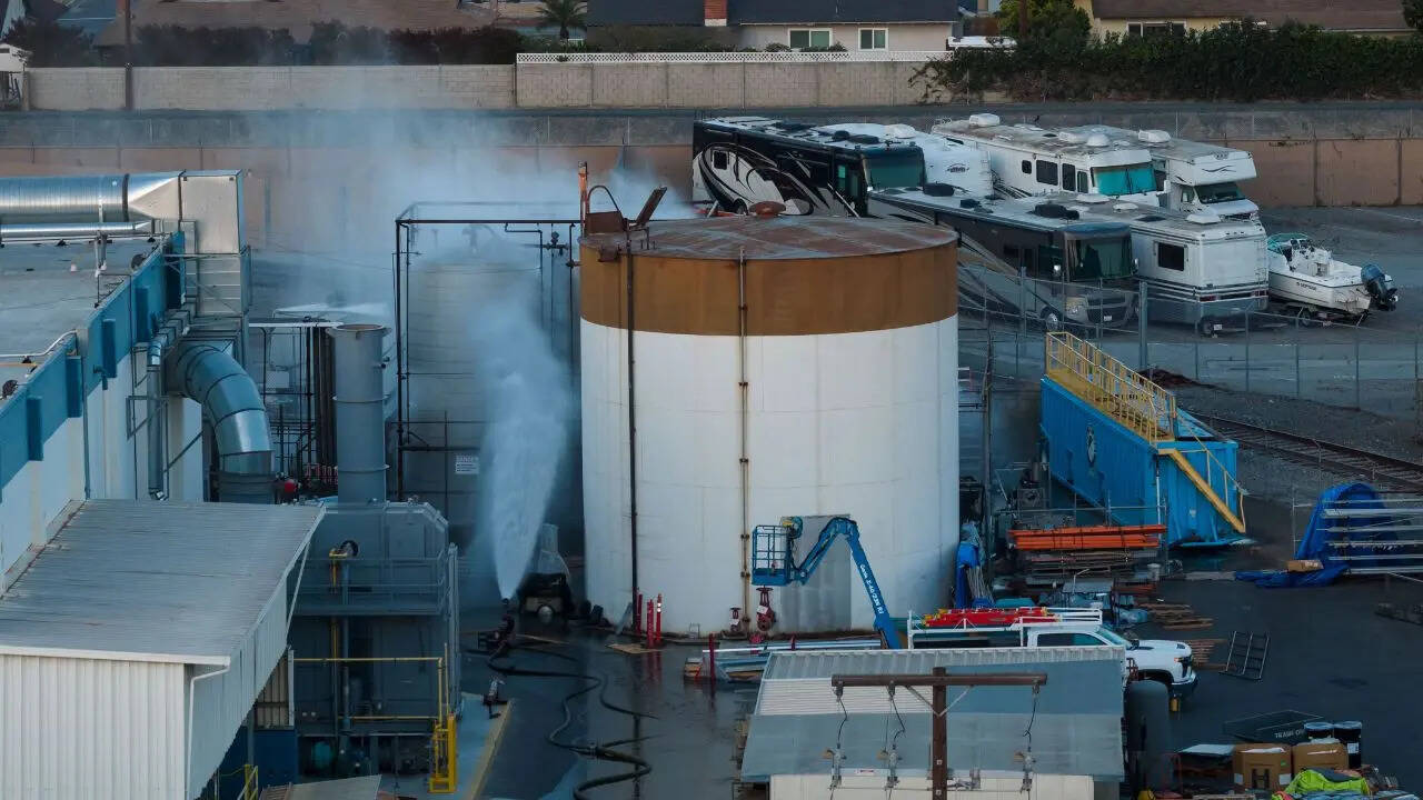 Is Disneyland Affected By Garden Grove Evacuation Latest On Chemical