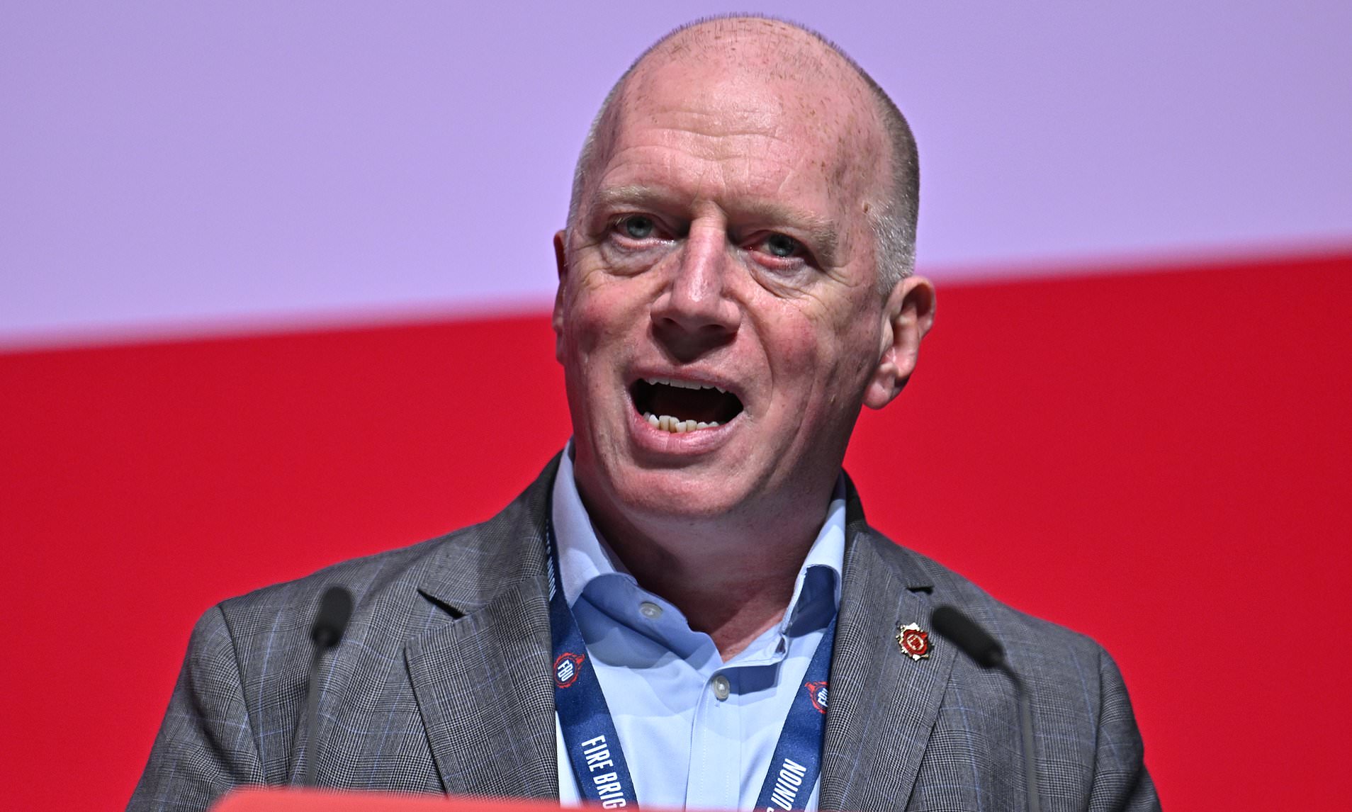 Teaching union threatens 'safe space for Jews' as chiefs override ...
