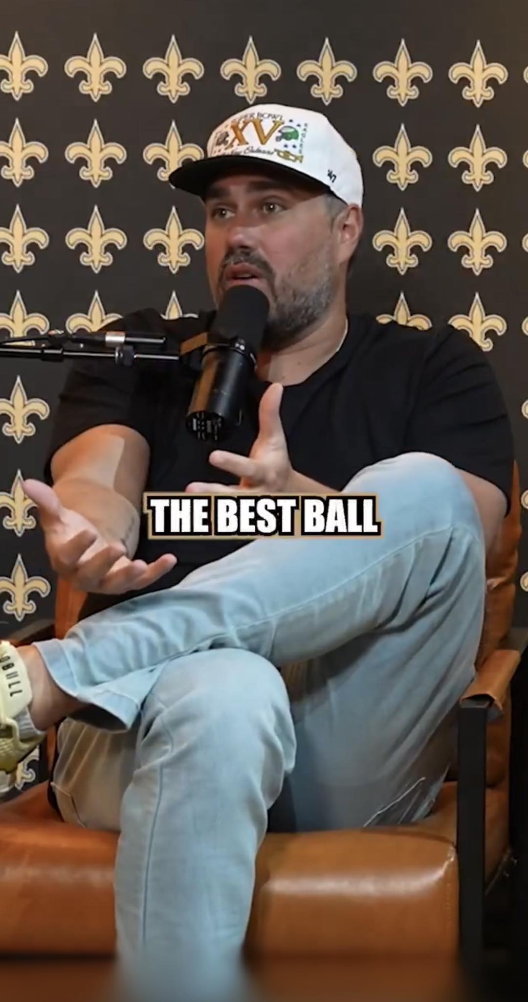 NFL head coach has massive fart disrupt interview, fans hilariously ...
