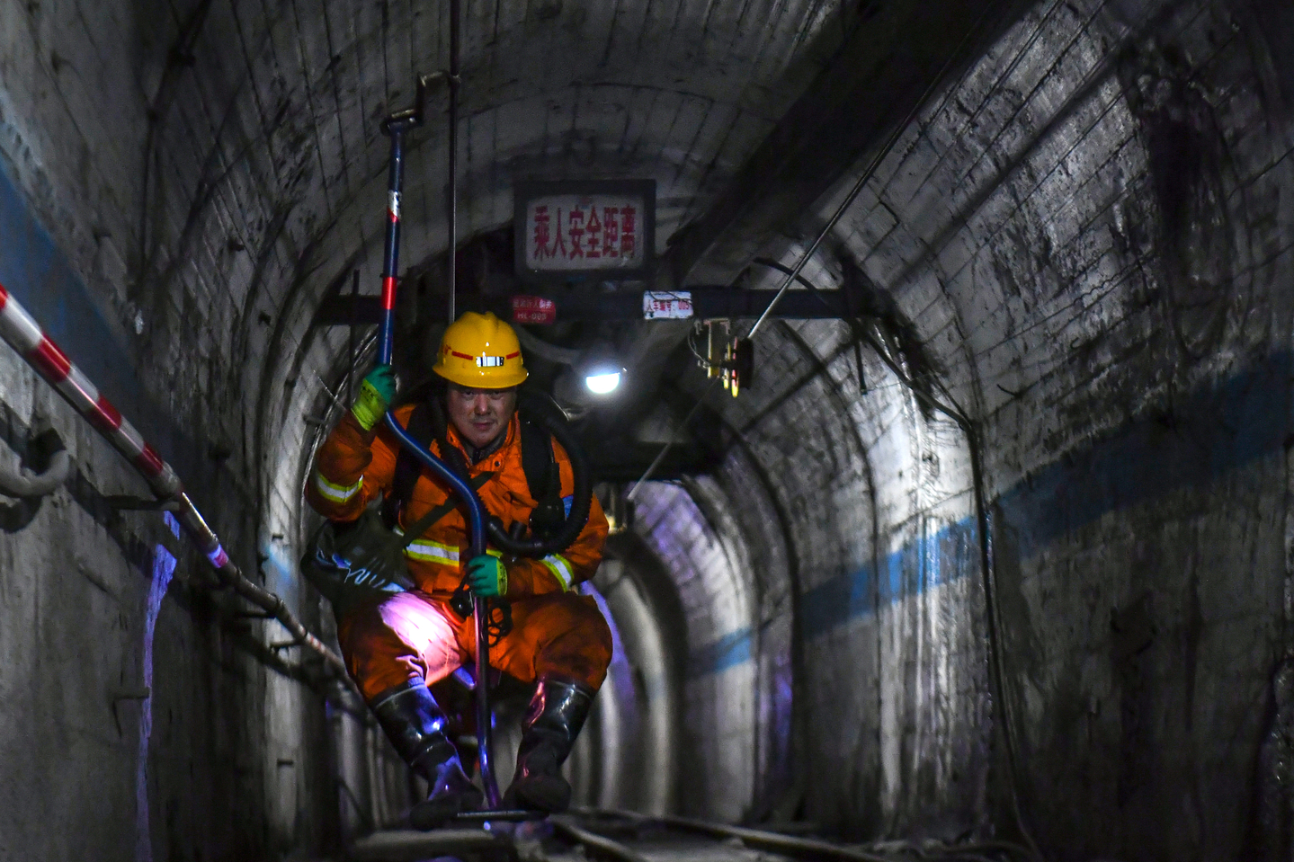 North's Kim sends condolences to Xi over deadly gas explosion at coal mine