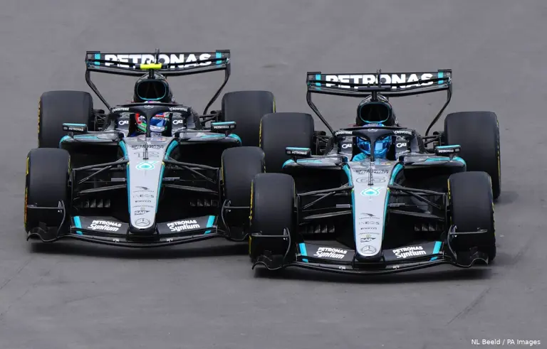 Mercedes meet met twee maten: "Als dit gevecht met Max was, hadden ze ...