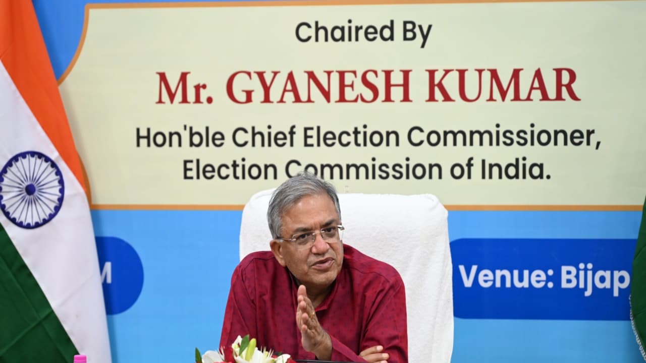 Uttarakhand: CEC reviews prep for intensive voter list revision