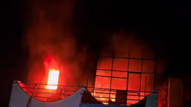 Massive fire engulfs gift warehouse, adjacent house in UP's Etah