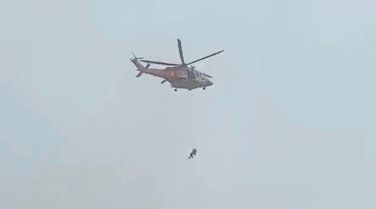 Horror on LA’s Runyon Canyon trail as helicopters airlift man in grave ...