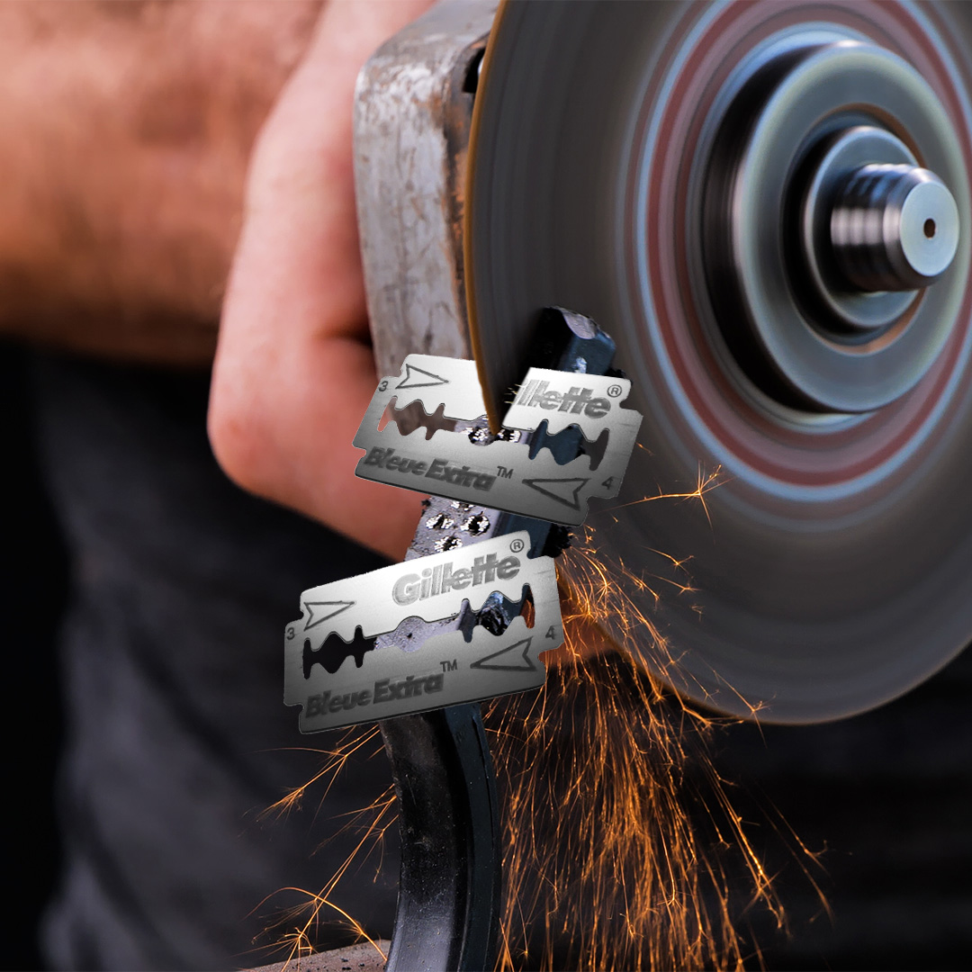 Turn a brush into a small cutter blade! 💯