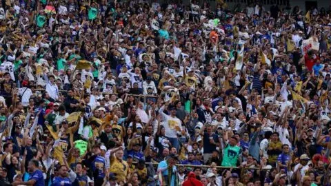Robert Morales hace explotar CU y adelanta a Pumas en la final ante ...