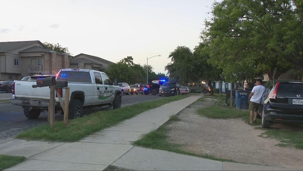 One person in custody after APD SWAT responds to North Austin incident