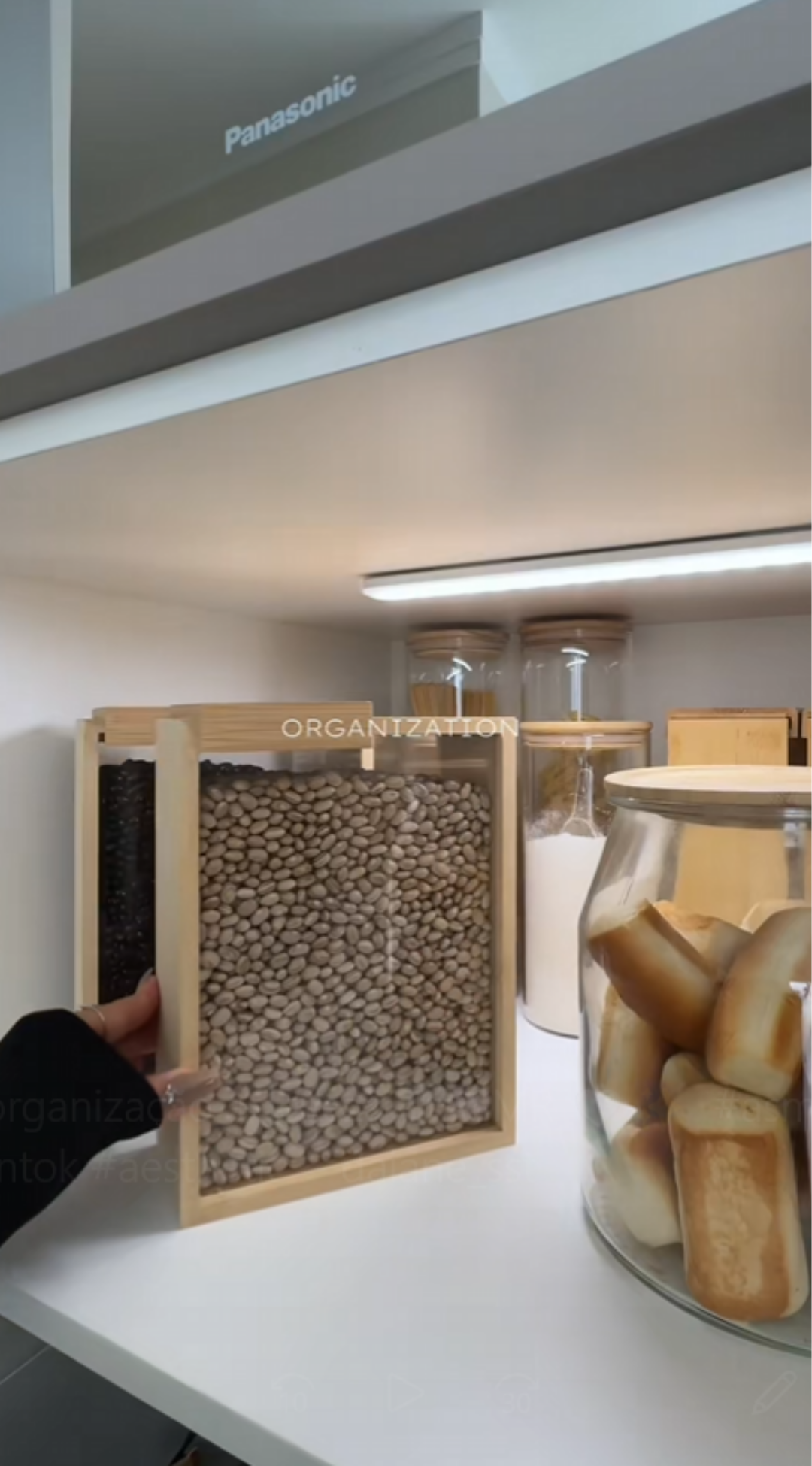 Clean mode on for the ultimate calm and organized space